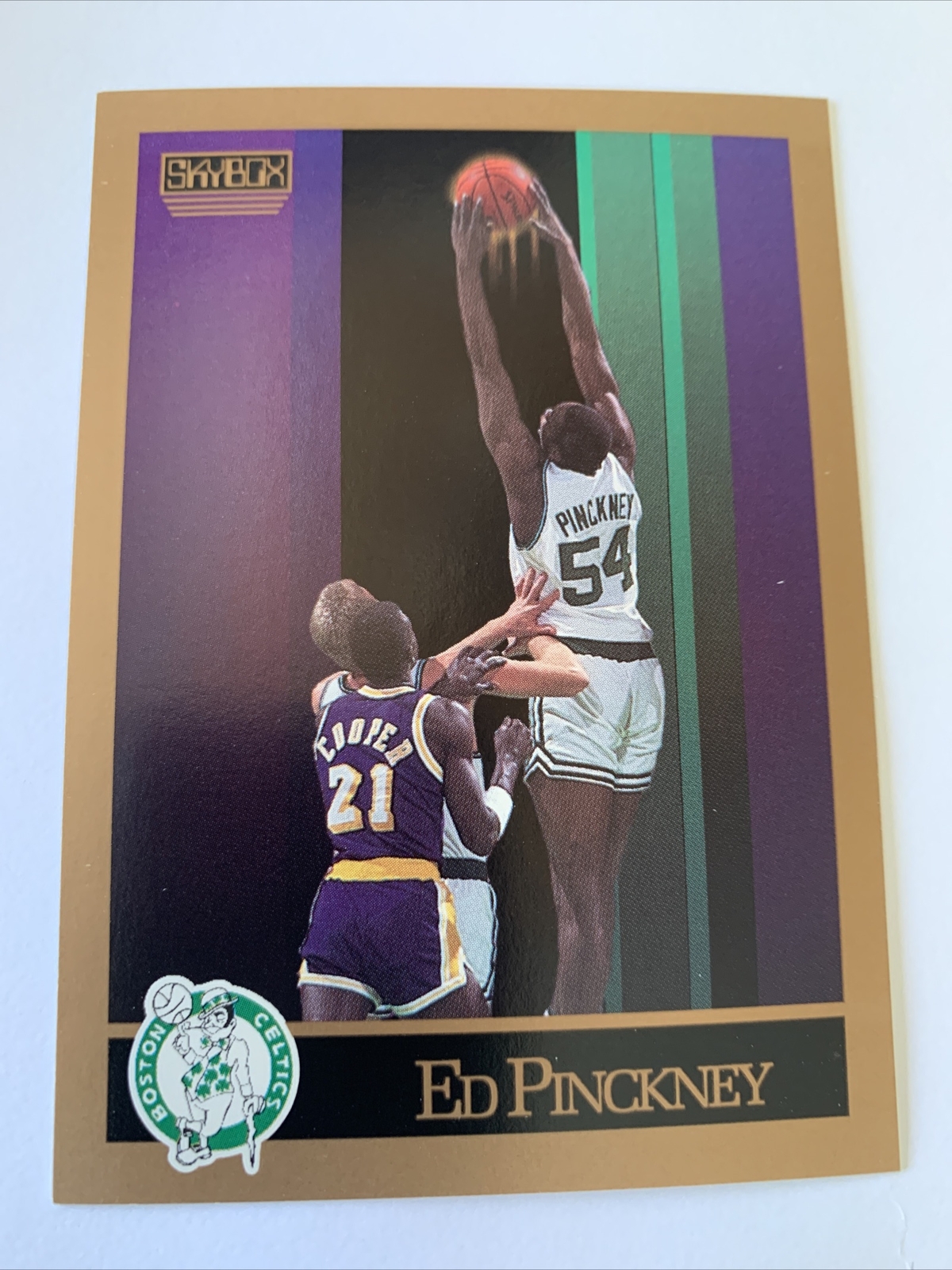 1990-91 SkyBox Basketball Card #22 Ed Pinckney Boston Celtics NmMt Free ...