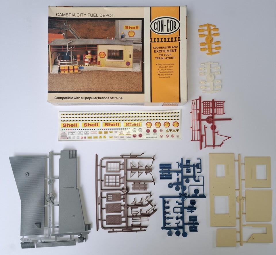 VTG Con-Cor HO Scale Cambria City FuelRack, Depot & Fuel Tanks Complete ...