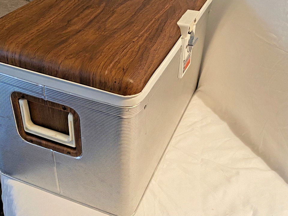 Vintage Aluminum POLORON THERMASTER Ice Cooler Chest 40 Qt woodgrain ...