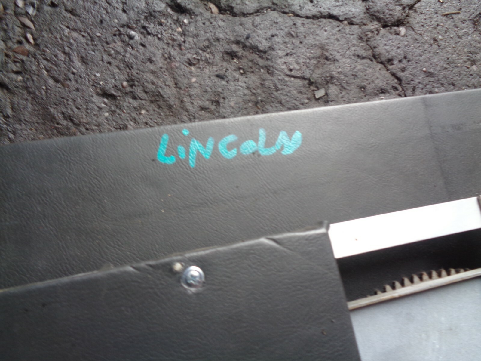 2006 LINCOLN TOWN CAR LIMOUSINE LIMO PARTITION WINDOW GLASS MECHANISM ...