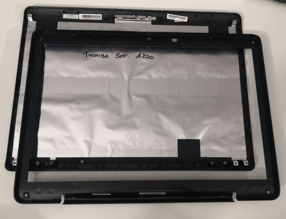 COVER SCOCCA Bildschirm Monitor LCD Toshiba Satellite A200 Case Video ...