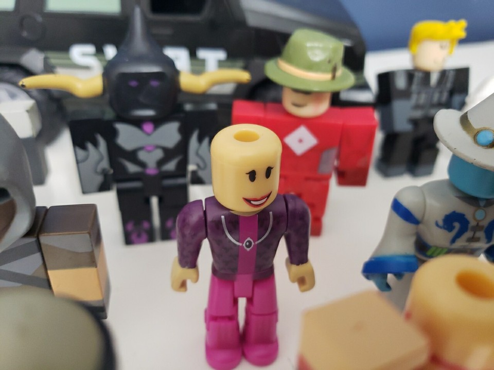 ROBLOX JAILBREAK SWAT UNIT SERIES TOY ( Lot of 23 mini-figures ) Truck ...