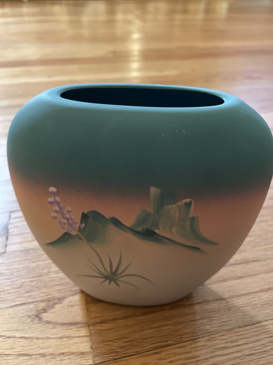 Vase Native American Artwork Arizona Southwest Scottsdale Trail's End