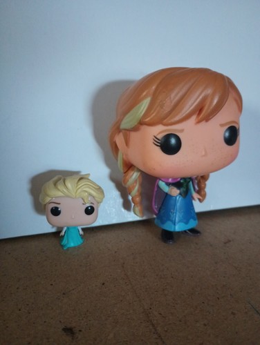 Funko Pop! Frozen - Anna - #81 - AND Funko Pop! Frozen Mini Elsa - No ...