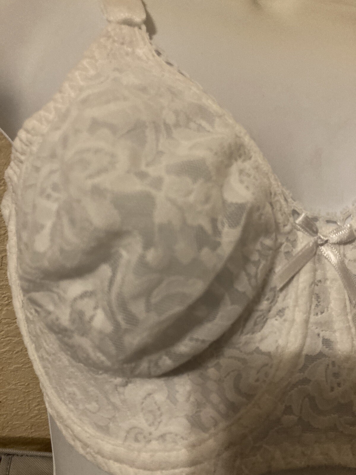 Bali Lace 'n Smooth Vintage Seamless Underwire Bra 3… - Gem