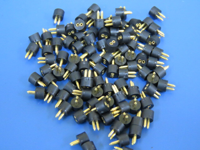 Gilway H716 Qty of 100 per Lot HOLDER FOR MINIATURE BI-PIN LAMPS; BI ...