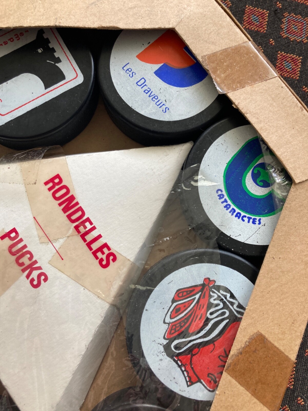 1979-80 Vintage Collectible CHL (LHJMQ teams) Hockey Puck set, Very ...