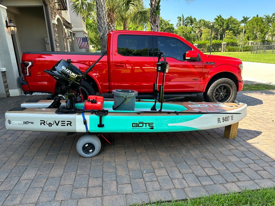 BOTE–Rover Aero Classic Inflatable Stand-Up Paddleboard/Skiff & Suzuki ...