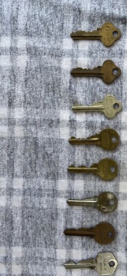 Old Bunch of Door Keys x8 - Miscellaneous / Lockwood | eBay