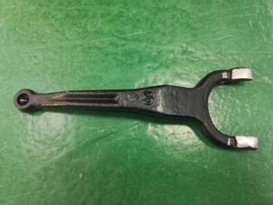 FORK ASSY, CLUTCH RELEASE GENUINE OEM MD703275 FOR MITSUBISHI | eBay