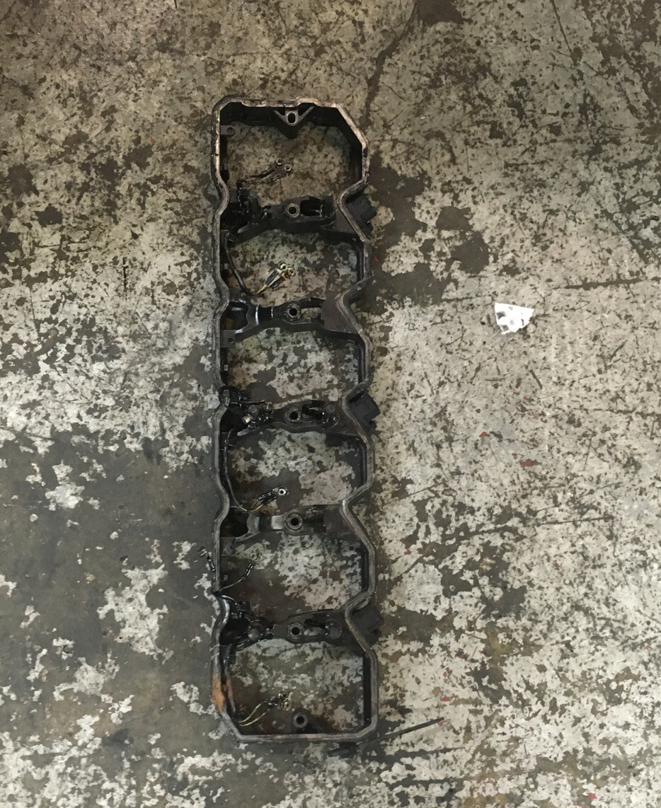 OEM 2013 Cummins QBS, ISB 6.7 Diesel Engine Rocker Lever Housing ...