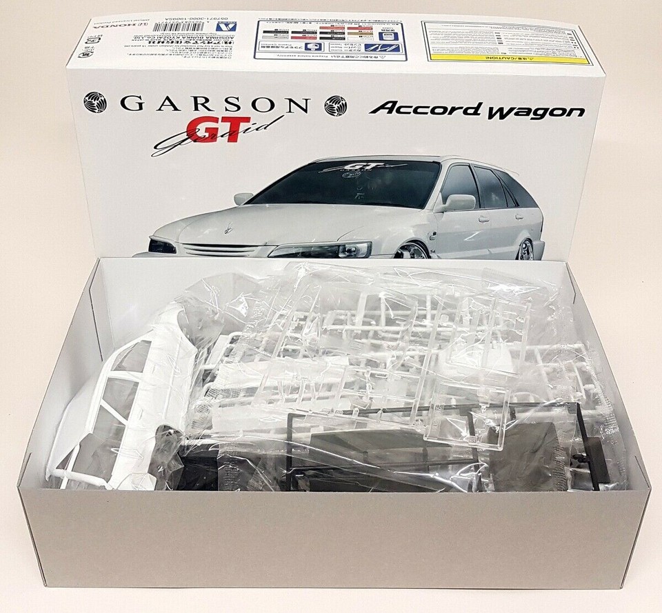 Aoshima 1/24 Honda Accord Wagon Garson Geraid GT '97 Plastic Model Car ...