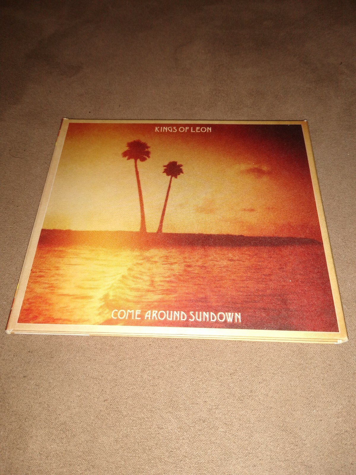 Come Around Sundown [Deluxe Edition] by Kings of Leon (CD, Oct-2010, 2 ...