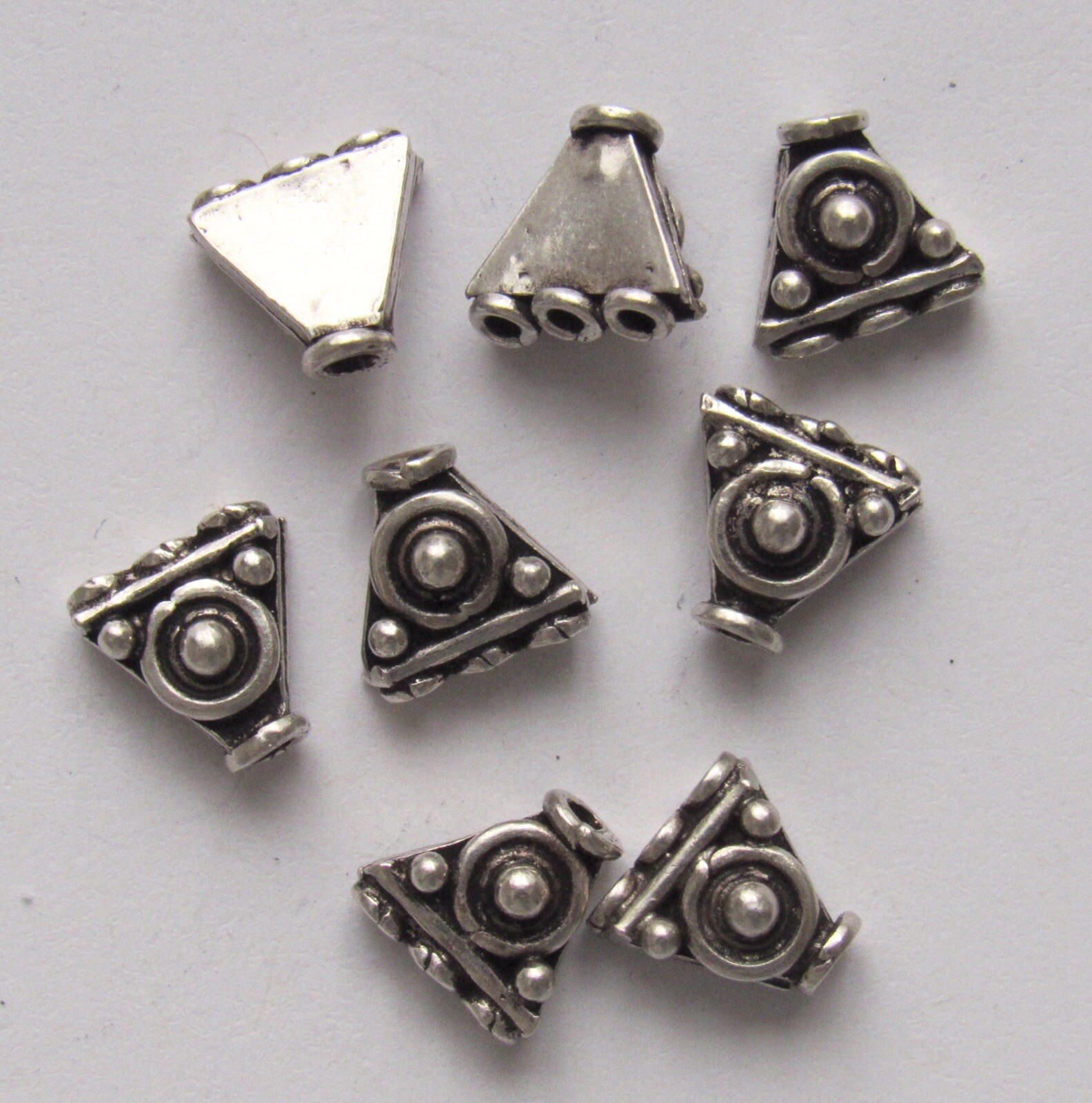 Antiqued Bali-Style Sterling Silver Triangle 1-to-3 Separator - 9x9 mm ...