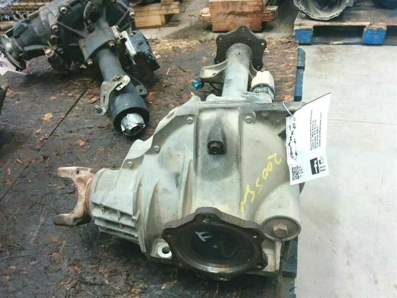 2008-2013 Chevy Tahoe Front Axle Differential Carrier 3.08 Ratio Opt ...