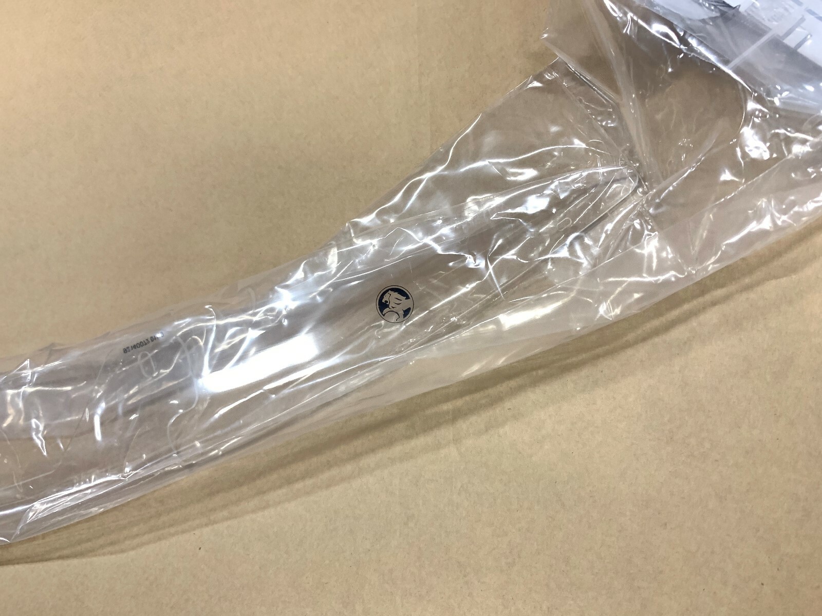 GENUINE HOLDEN VT V2 VY MONARO CV6 CV8 CV8R COUPE CLEAR BONNET ...