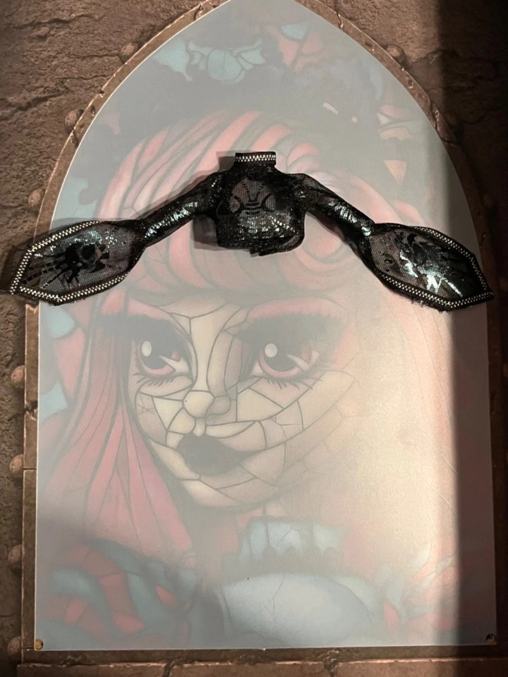 Monster High Alien Xenomorph Skullector Movie Doll Collector W ...