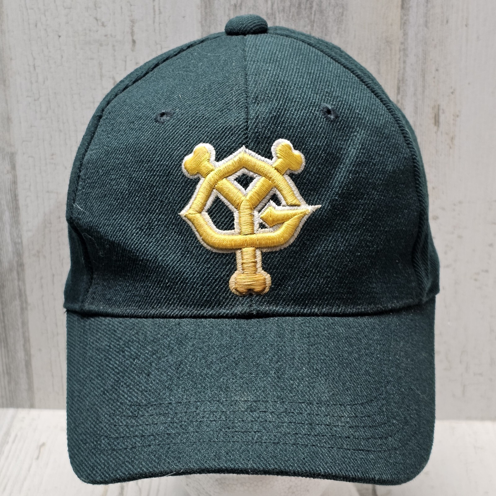 green field Yomiuri Giants Japanese Baseball League h… - Gem