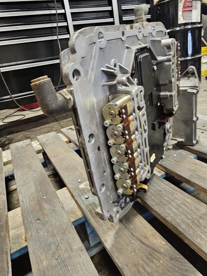 VOLVO I-SHIFT TRANSMISSION TECU,ECU.COMPUTER. ATO2612D TRANSMISSION ...