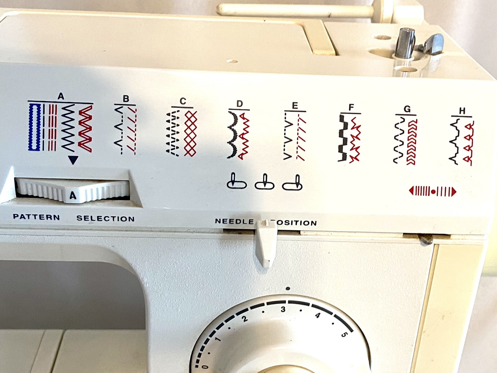 Singer Sewing Machine Model 5838C With Accessories Foot Pedal Manual ...