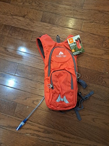 Ozark Trail Hydration Backpack with Hydration Bladder, 2L, Red/Orange ...