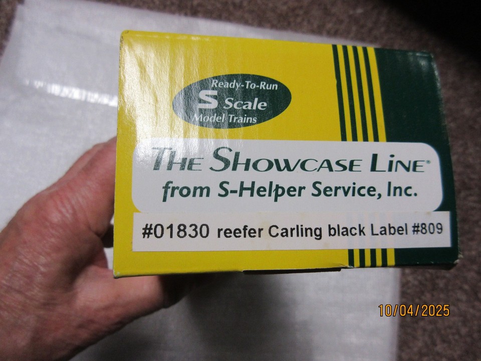 1-Showcase Line Carling Black Label Reefer w/OB, C-7 Condition | eBay