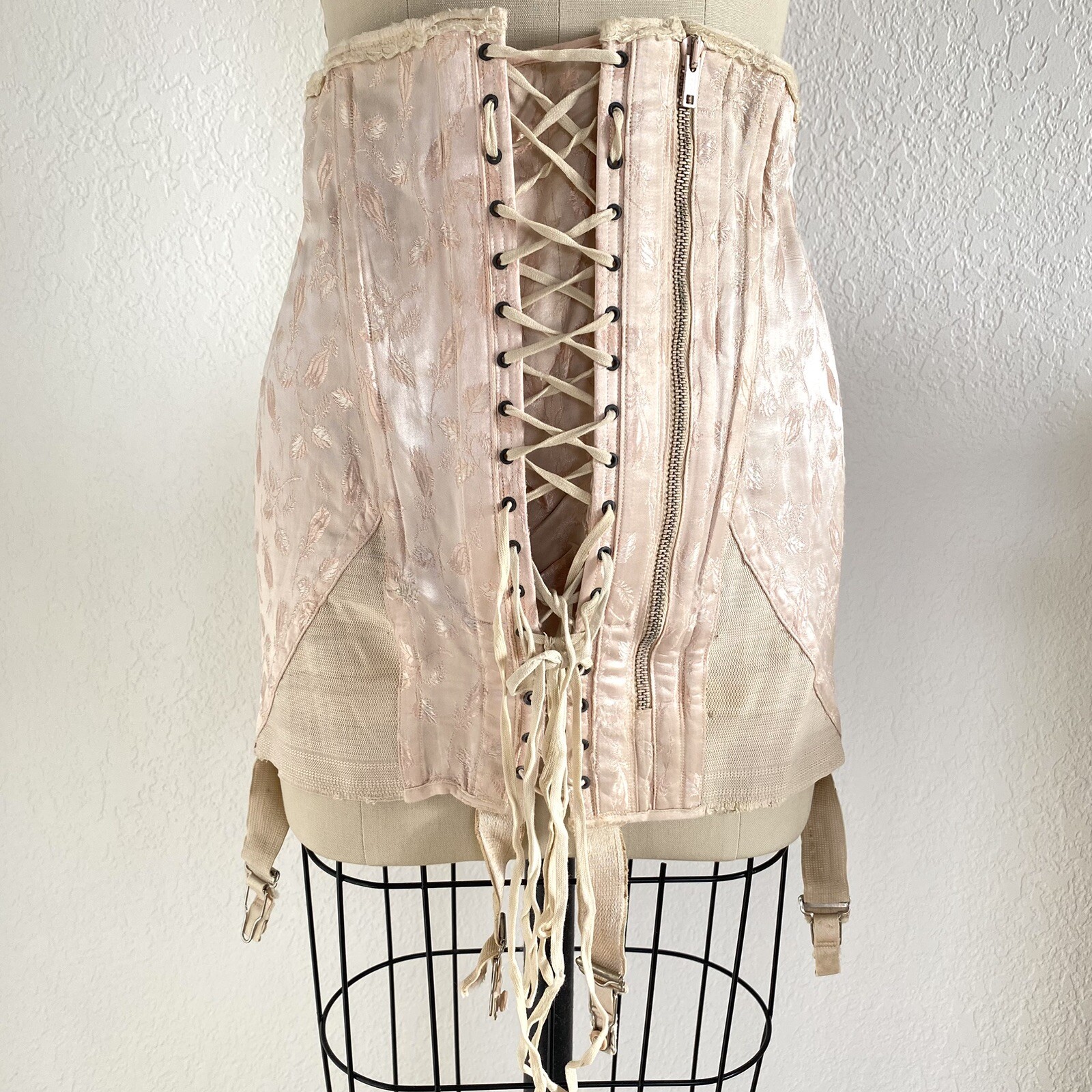 Vintage Boned Lace Up Corset Spencer Pink Open Bottom… - Gem