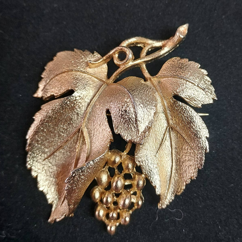 VIntage Lisner Brooch GOld Tone Leaves Fall Jewelry Costume | eBay
