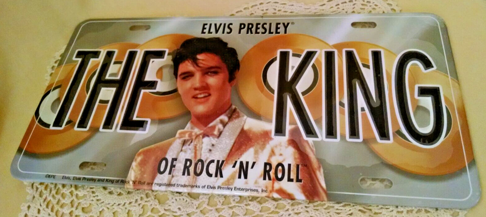 ELVIS PRESLEY LICENSE PLATE NEW KING OF ROCK N ROLL HEMMED EPE ...