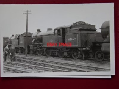 PHOTO LNER CLASS V1 LOCO NO 67652 AT HEATON 1962 | eBay