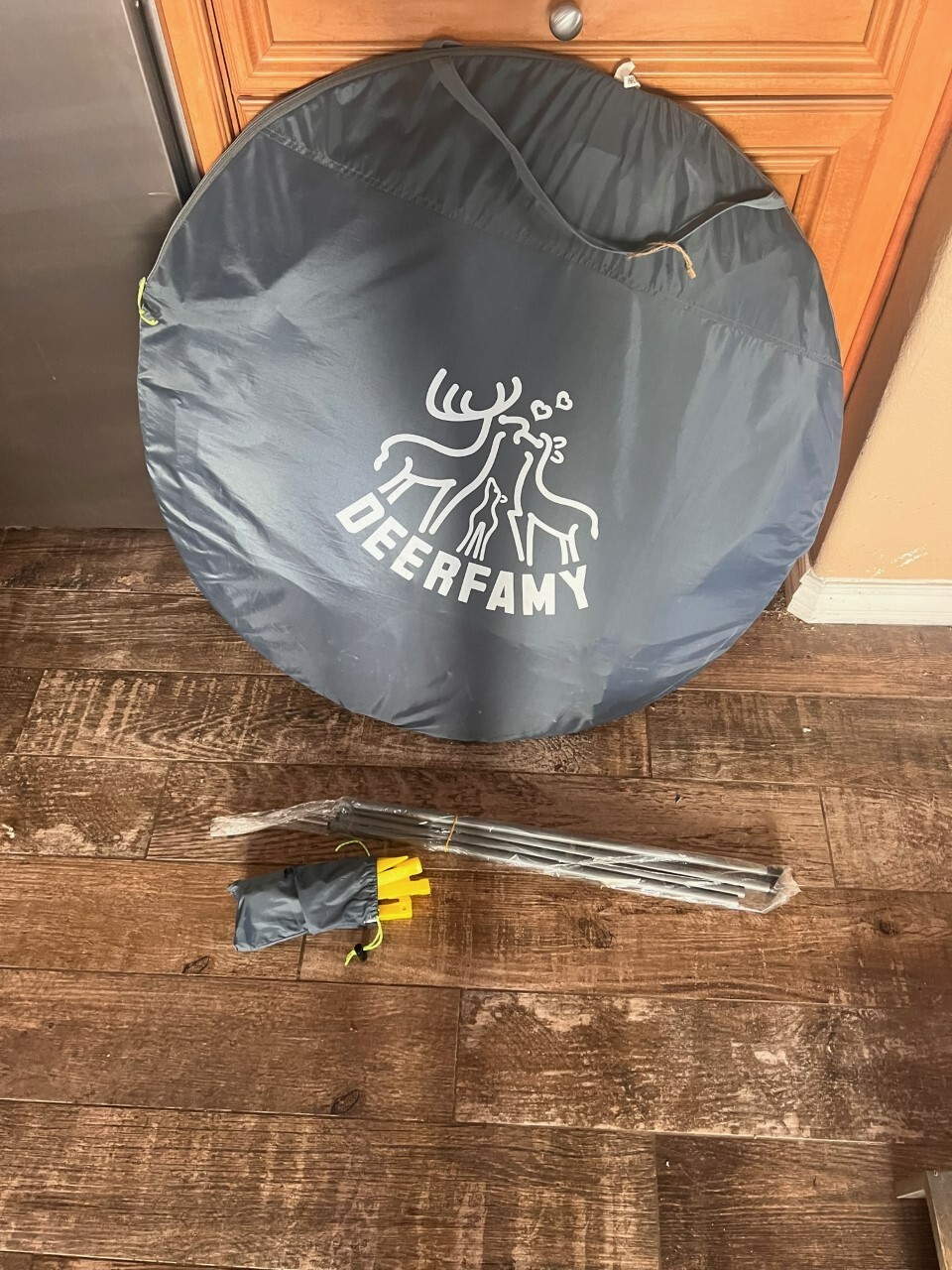 deerfamy pop up tent beach wind breaker Pop Up Beach Tent camping sun ...