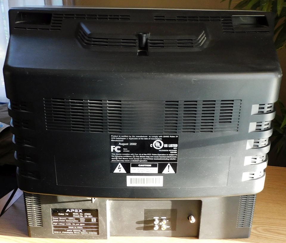 Vintage APEX 20" CRT TV AT2002, Retro Gaming, No Remote, *Local Pickup ...