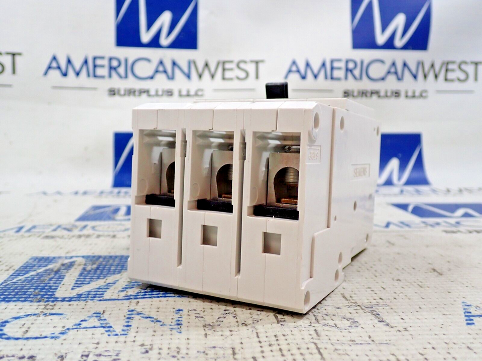 Siemens HGB3B100 100 Amp 3P 600Y/347V HGB Circuit Breaker New Take Outt ...