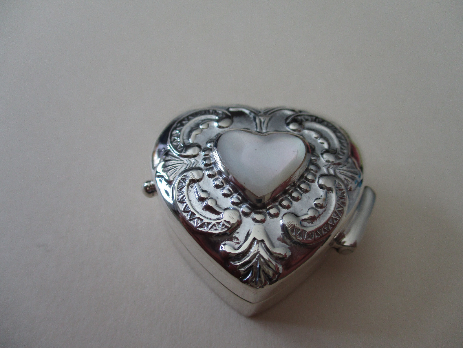 Sterling silver heart shape pill box gorgeous design heart shape mother ...