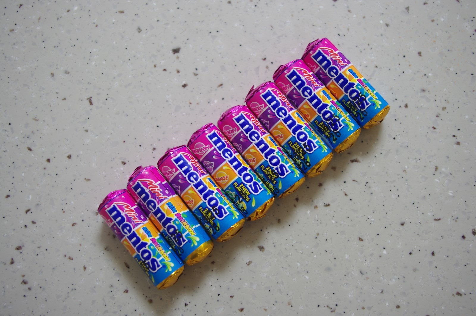 Mini Mentos NEW RAINBOW 1,000g(10g x 100ea), 2 NEW FLAVOURS Kids Chewy ...