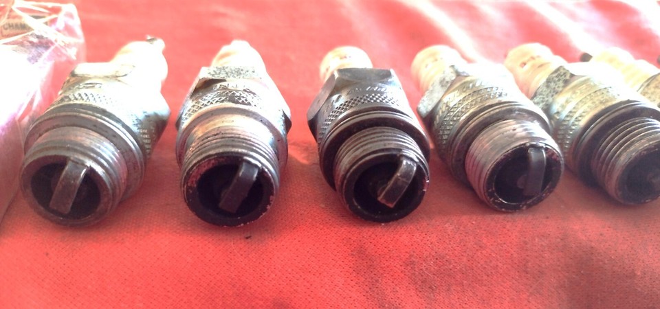 Champion Spark Plugs D16 - Qty of 10: 1 New, 9 Used, Work or Refund | eBay