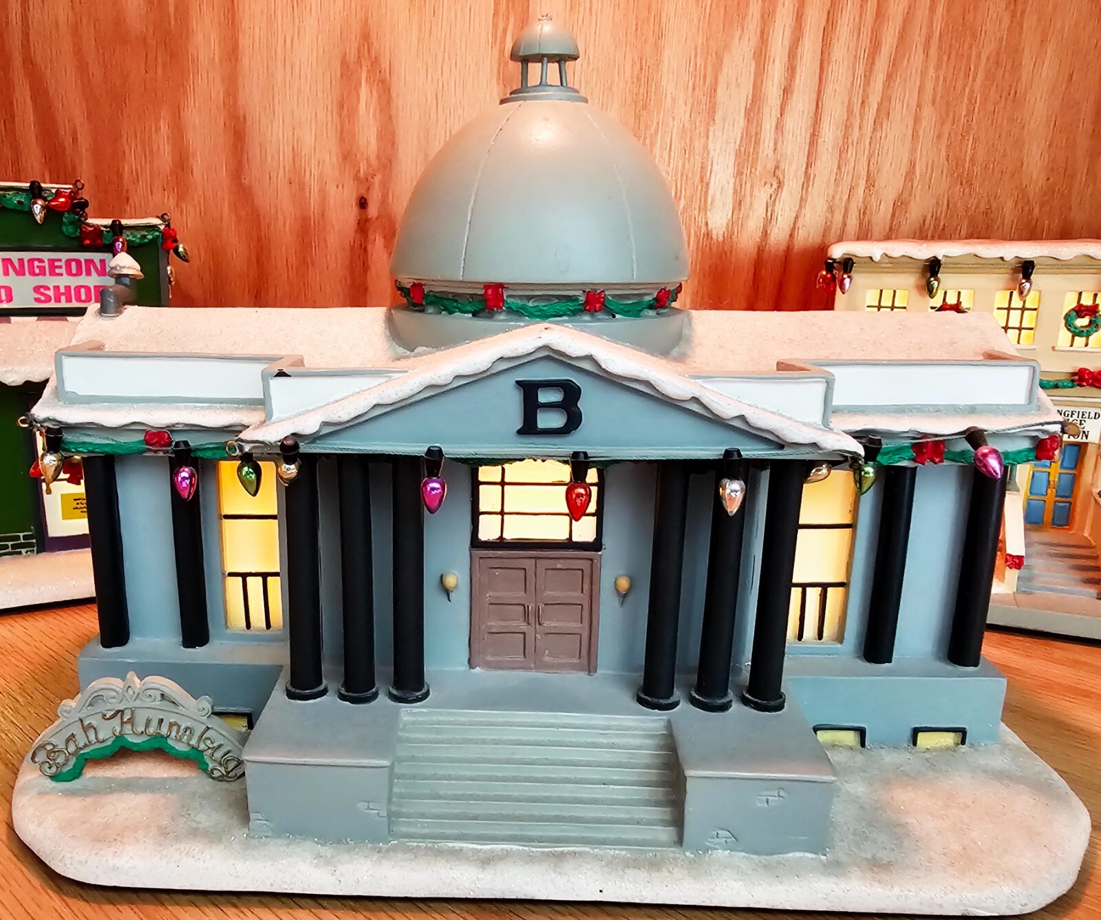 L@@K SET OF 5 SIMPSONS HOLIDAY HOUSES BURNS - KING TOOTS - POLICE ...