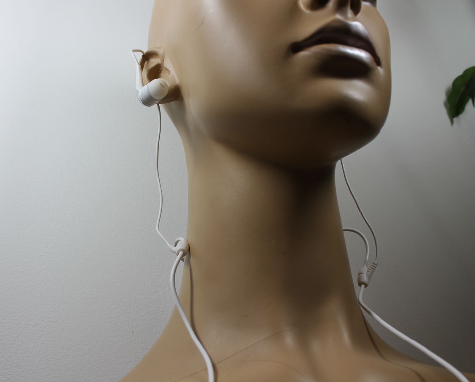 Overhead In-Ear Earphones: White (Music iPod MP3 Jog Sports Headphones ...