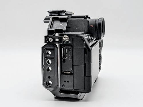 Sony A7 IV Full-Frame Mirrorless Camera w/ Small Rig Camera Body Cage ...