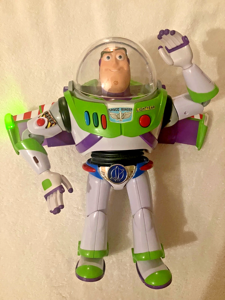 Disney Toy Story Collection Talking Utility Belt Buzz Lightyear English ...
