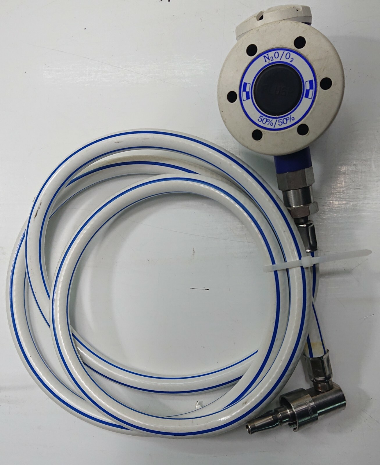 Entonox Oxylitre Set Shrader fitting straight or angled AMBULANCE FIRST ...