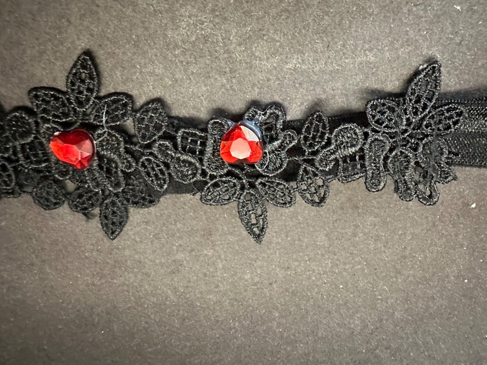 Black Lace Choker Set Red Rose & Heart Gem Accents Gothic Victorian ...