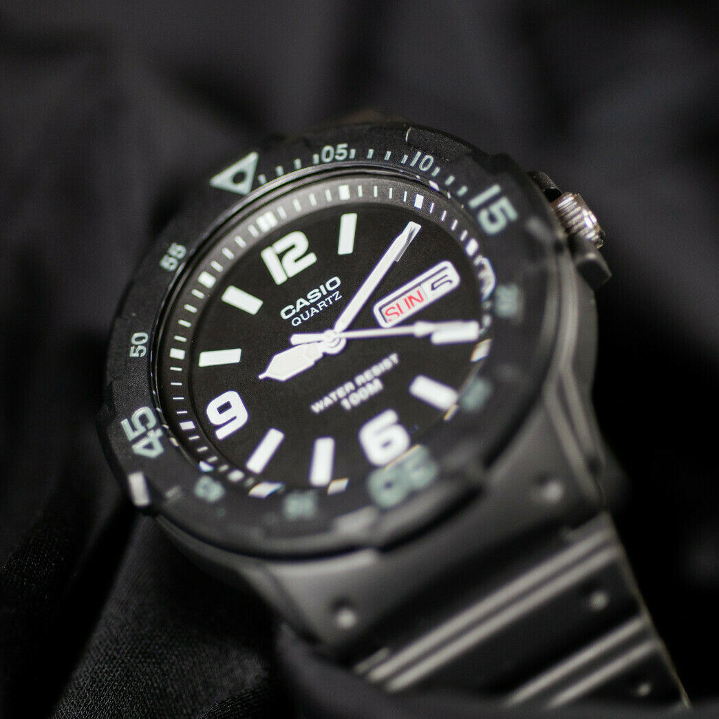 Casio MRW-200H-1B2 GENUINE Men's Analog Sports Diver Watch Date New ...