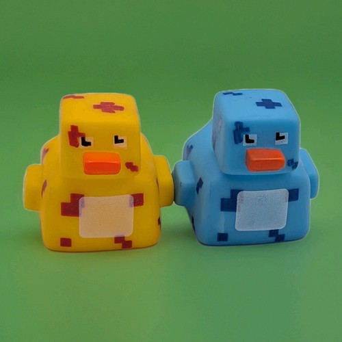 Minecraft Style Jeep Duck Set Pixel Rubber Ducks Dashboard Ducking 2 ...