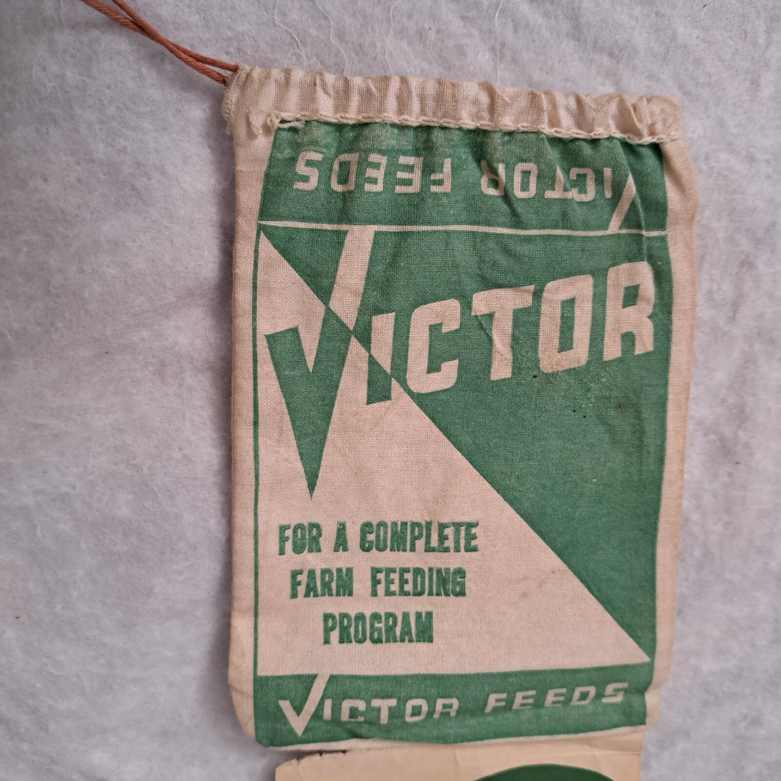 SNODGRASS FEED & RANCH SUPPLY Gordon, Nebraska VICTOR FEEDS DEALER Bag ...