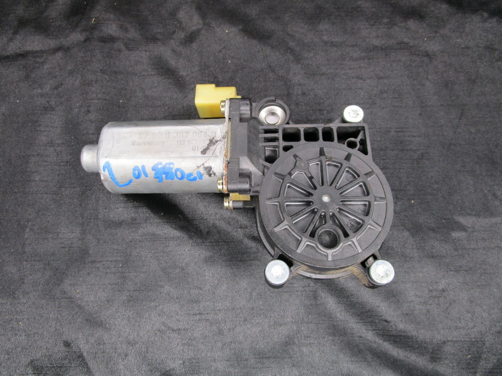 Left or Right Front Side Window Lifter Mechanism Regulator Motor OEM ...