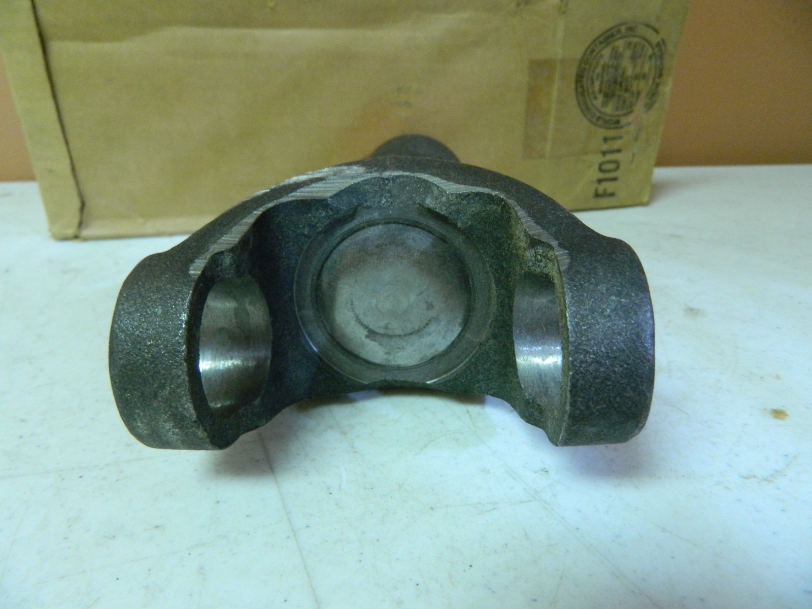 1999-2002 Ford F-250 F-350 Excursion Trans Slip Yoke Spicer 3-3-488KX ...