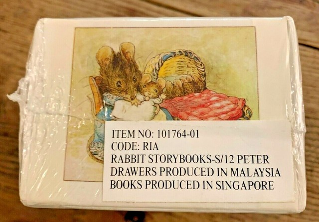 Peter Rabbit Ser.: The Miniature World of Peter Rabbit : 12-Copy ...