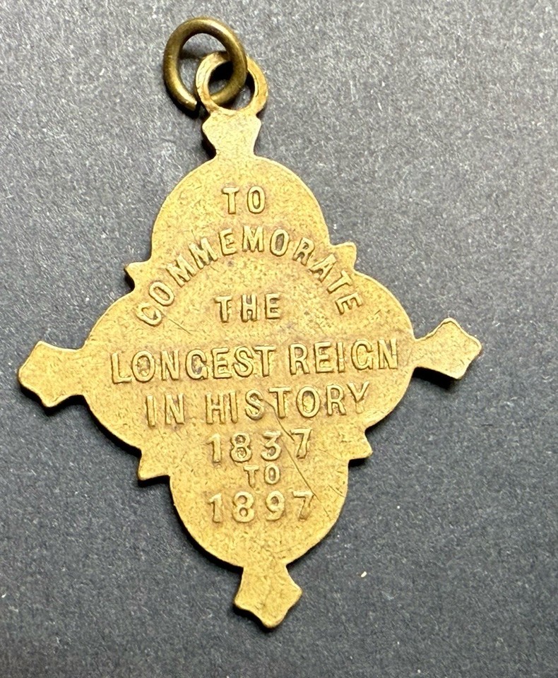 Queen Victoria Pendent HM 1897 England GB UK Victorian Railways 60th ...
