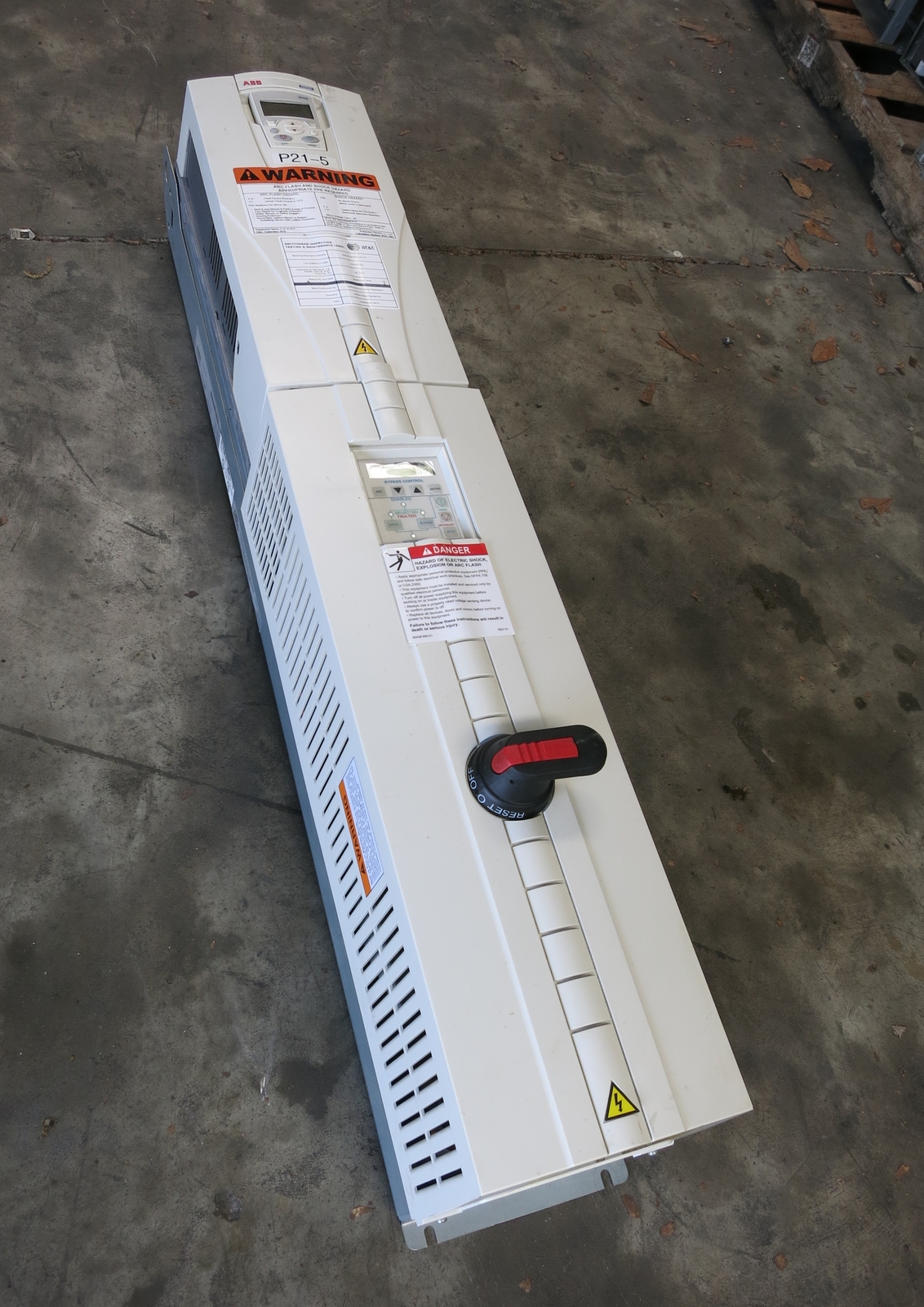 ABB ACH550-VCR-031A-4 VFD Bypass HVAC AC Drive 380-480VAC 31A 3PH 20HP ...